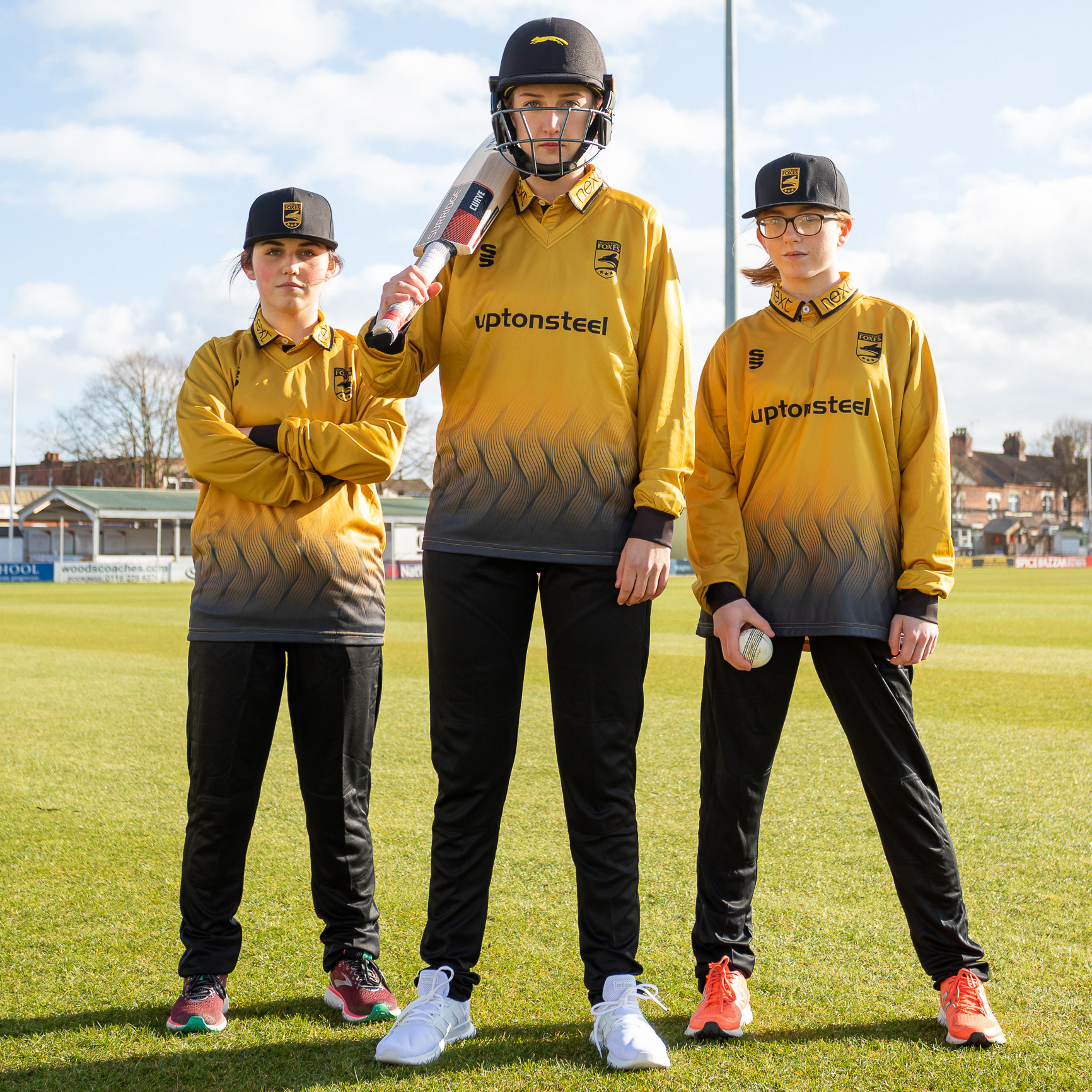 WIN: Brand new signed Leicestershire CCC kit | COOL AS LEICESTER
